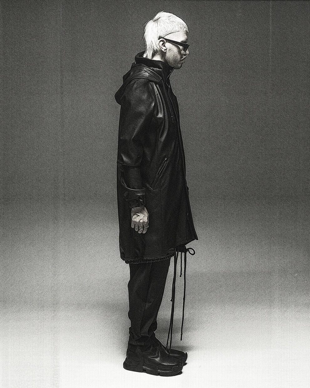 MINOAR.COM | RESISTANT LOOKS