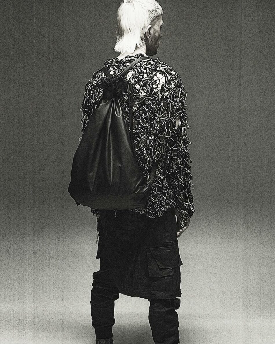 MINOAR.COM | RESISTANT LOOKS